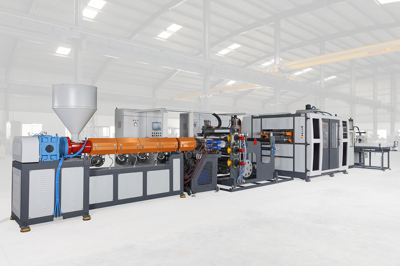 three_station_thermoforming_machine